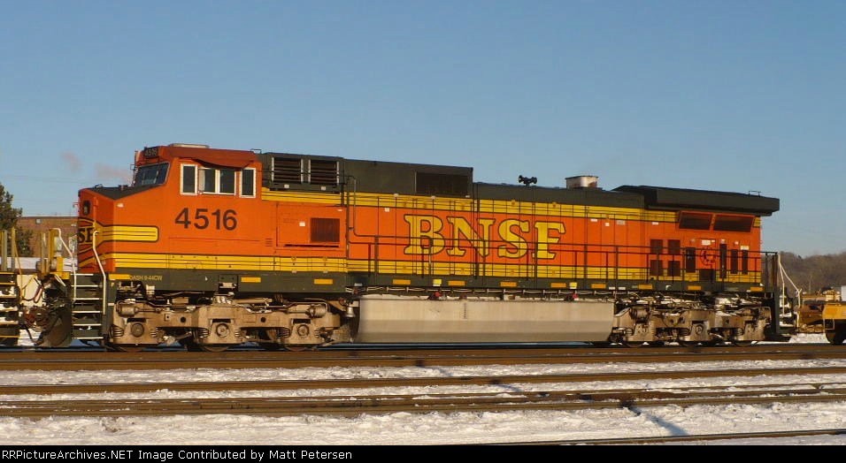 BNSF 4516